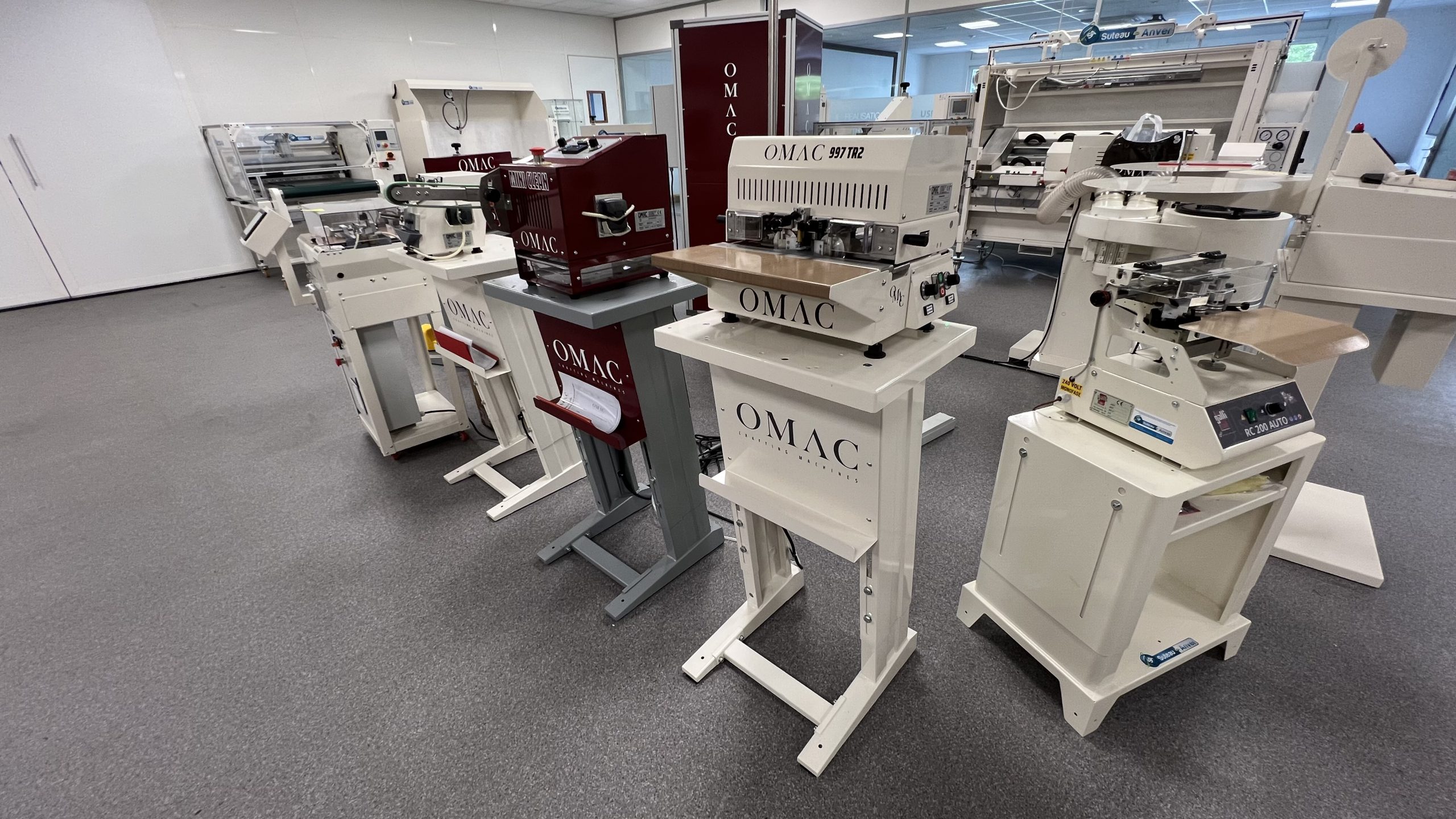 OMAC 997 TR2 (Machine à teinter les tranches) - Omac - FranceCuir