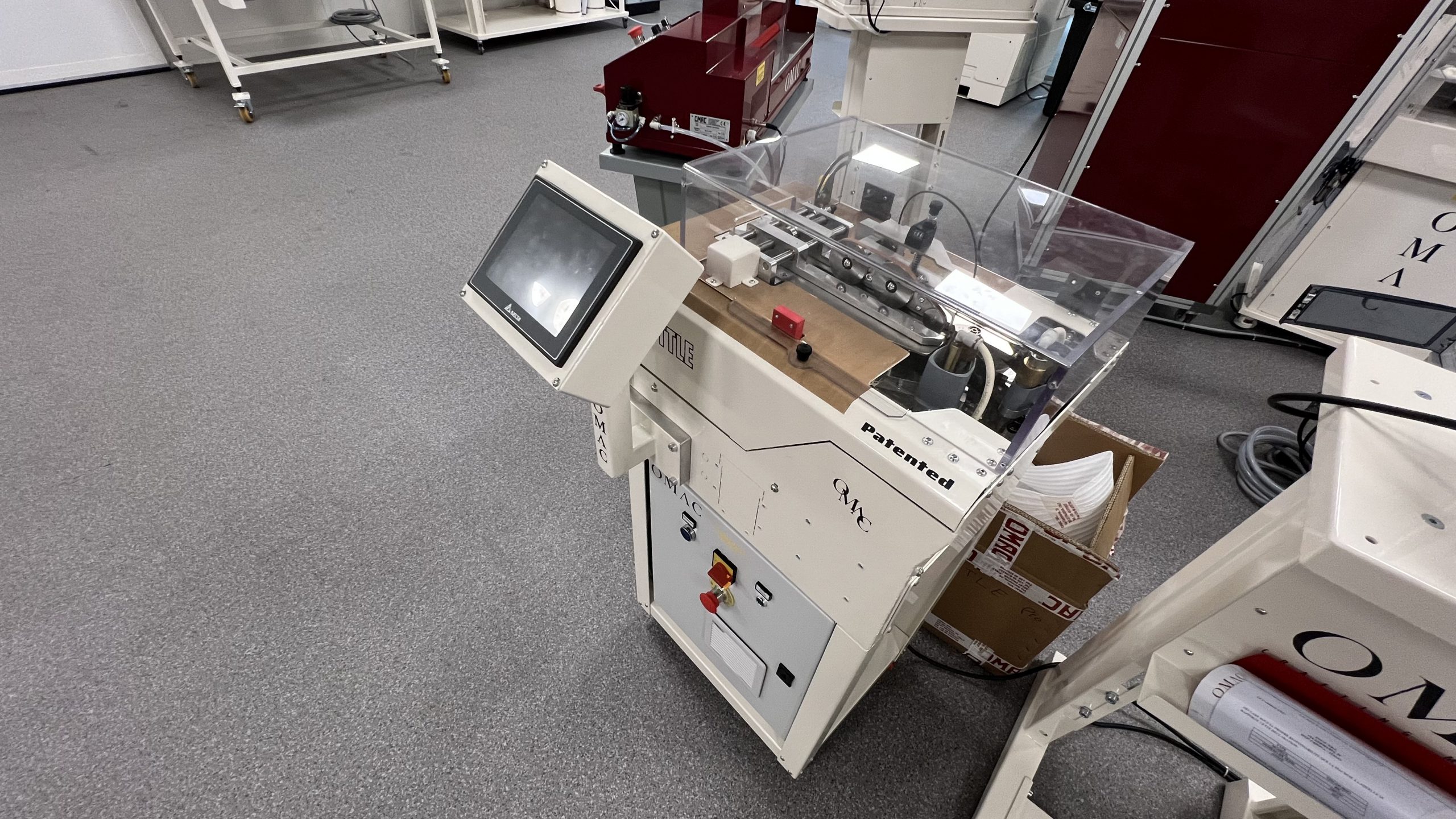 OMAC SHUTTLE PRO (Machine à teinter les tranches) - Omac - FranceCuir